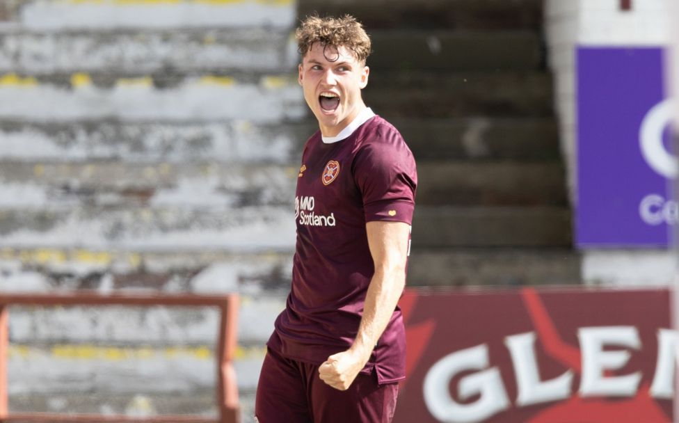 Boyce sets up opener in 1-1 draw with Dunfermline - BBC Sport