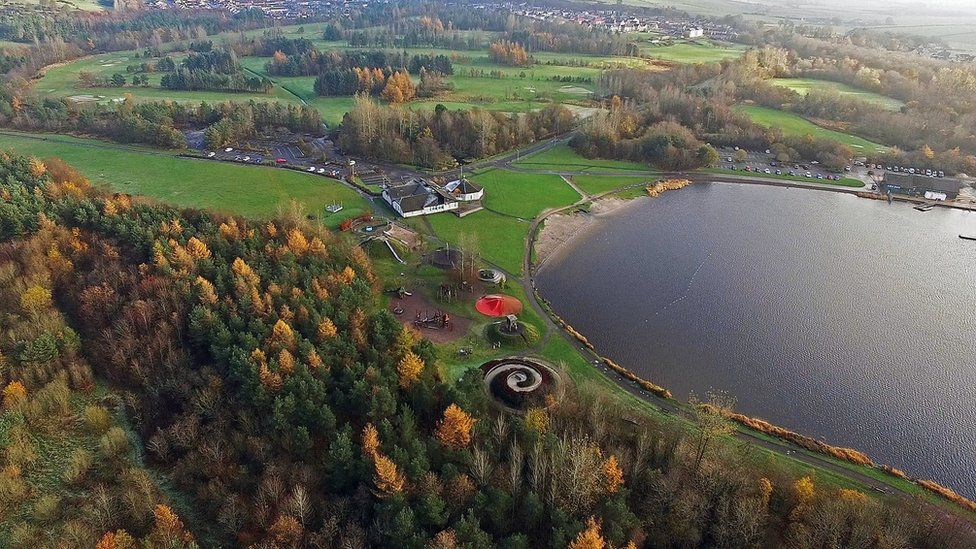 New bike trails part of £1.8m Lochore Meadows park upgrade - BBC News