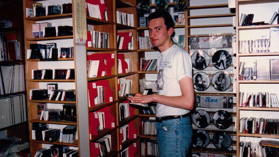 Radiohead, Foals and 25 years of discovering Oxford music - BBC News