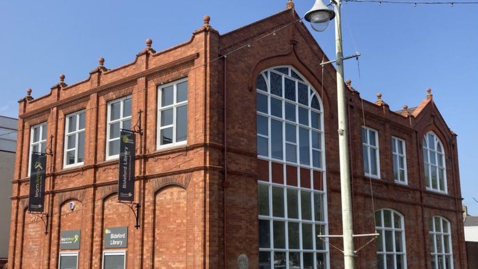 New Bideford library to open in mid-June - BBC News