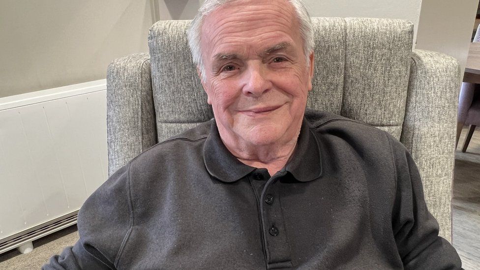 Retired renters face 400% rise in energy bills - BBC News