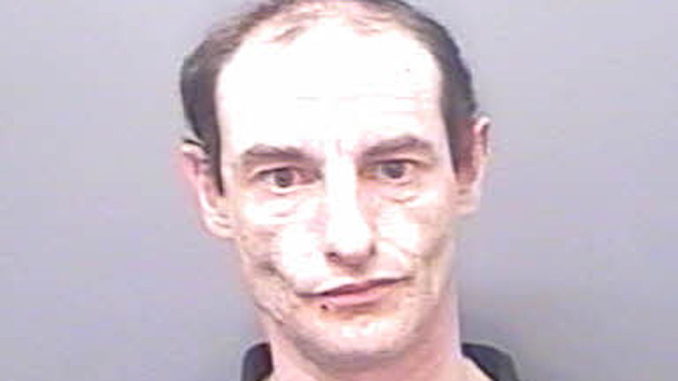 Hull man jailed for sexual abuse of children - BBC News