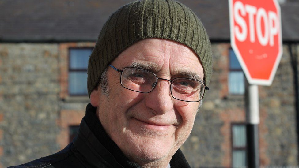 Irish election: Will voters 'keep the recovery going'? - BBC News