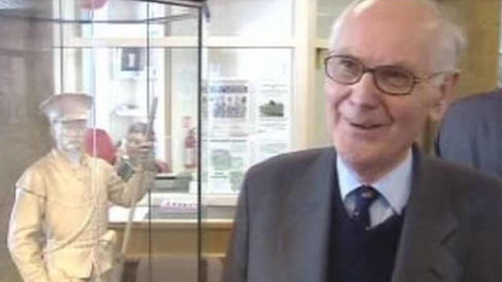 'Merv the Swerve' makes national biography dictionary - BBC News