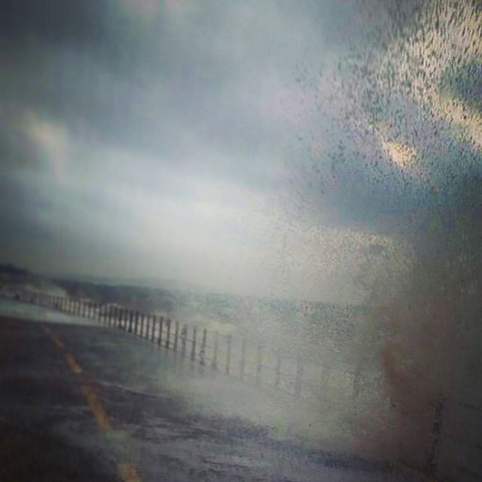 Hogmanay celebrations get under way despite Storm Dylan - BBC News