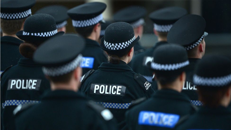 Police psychological sick leave up 35% in five years - BBC News