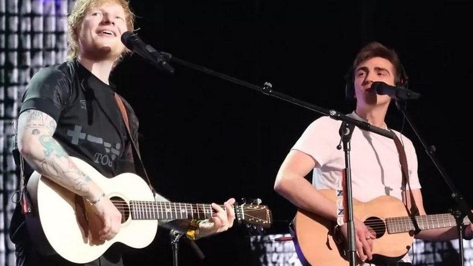 Ed Sheeran invites Wiltshire duo to perform at Berlin gig - BBC News