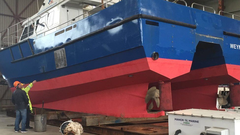 New Channel Island sea freight service can take passengers - BBC News