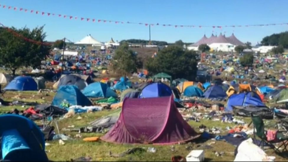 Leeds 'tent city' protest ends as housing is secured - BBC News