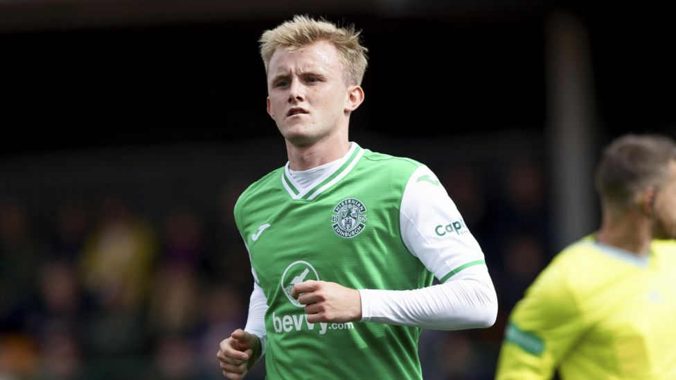 Henderson departs on loan - BBC Sport