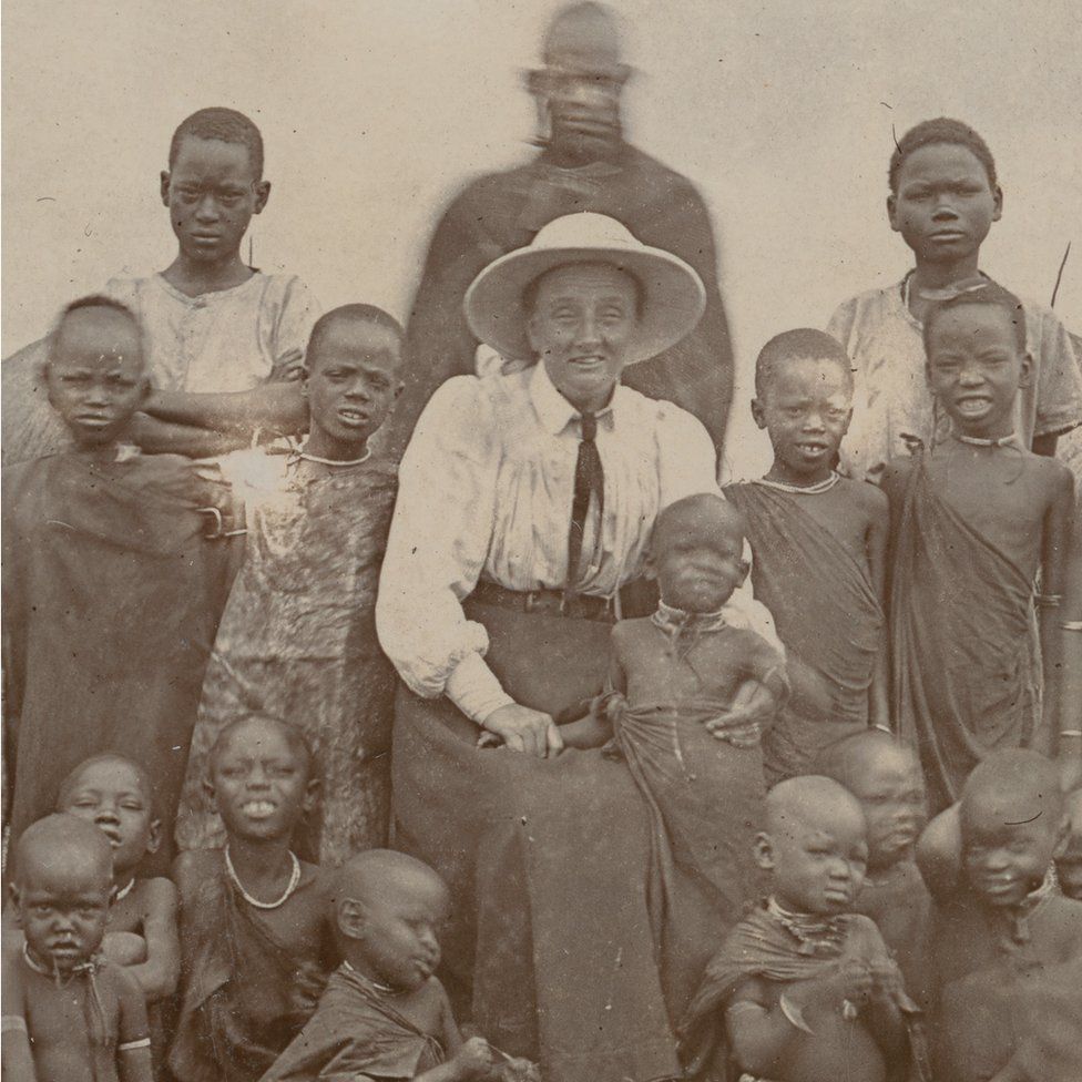 Church missionary Minnie Watson inspires millions of Kenyans - BBC News