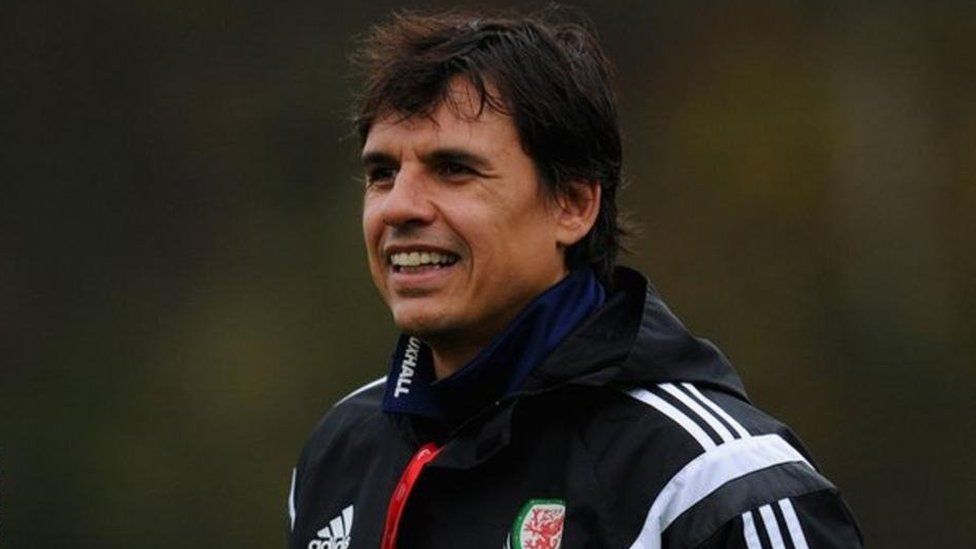 Chris Coleman: 'Dwi eisiau gallu siarad Cymraeg gyda'r Cymry' - BBC ...