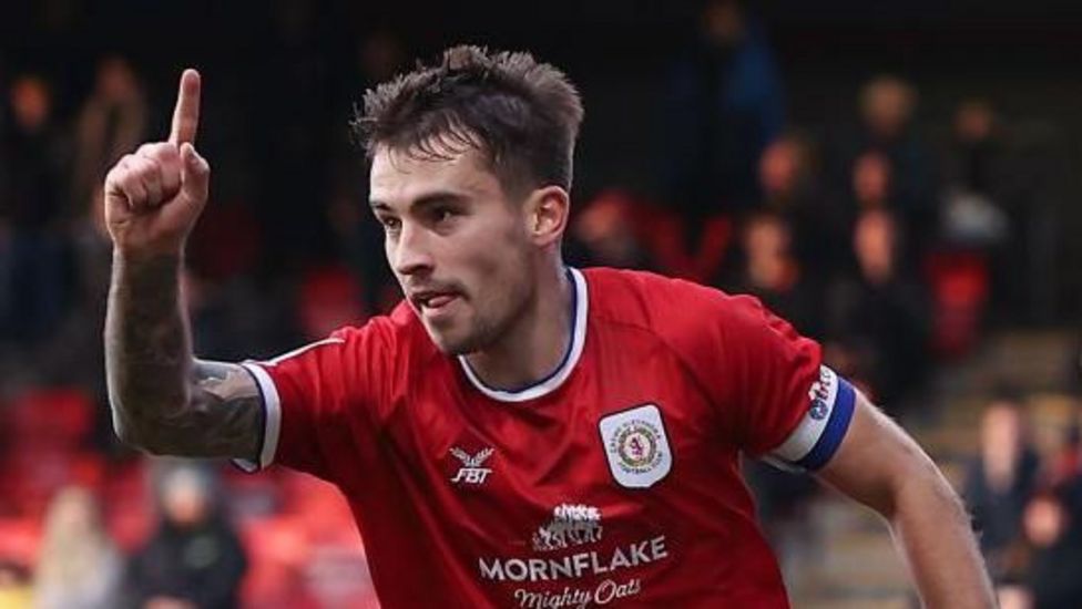 Jamie Knight-Lebel: Crewe sign Bristol City defender on loan - BBC Sport