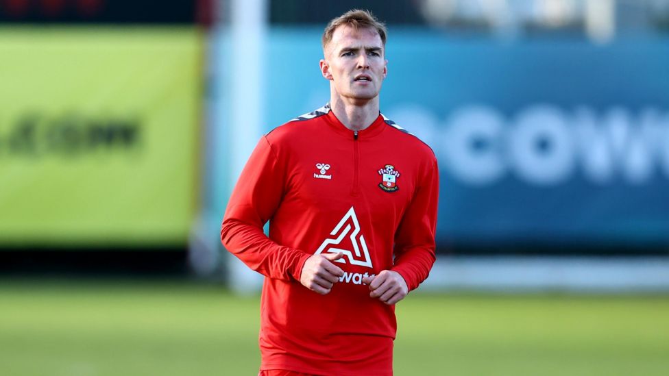 Southampton: Jones hopes for 'right' signings - BBC Sport