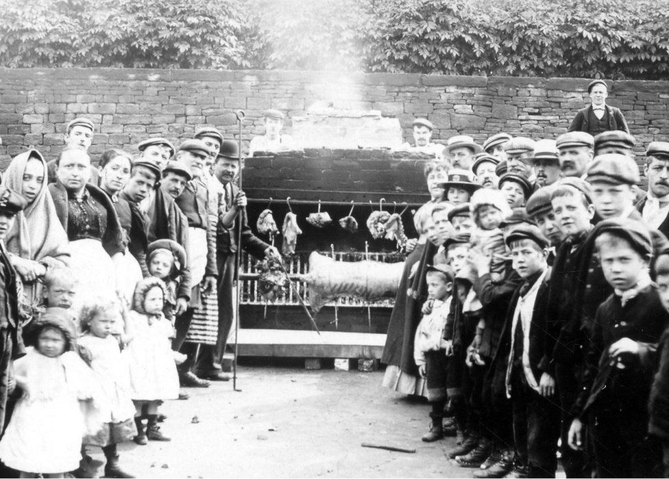 King Charles coronation: Old Leeds royal celebration images unearthed ...