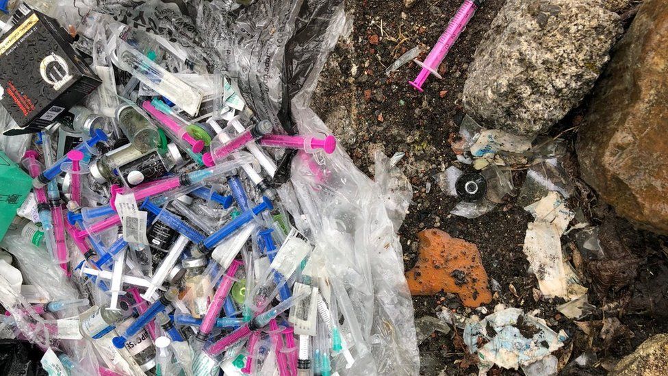 Used needles found in Ogmore-by-Sea beach litter pick - BBC News