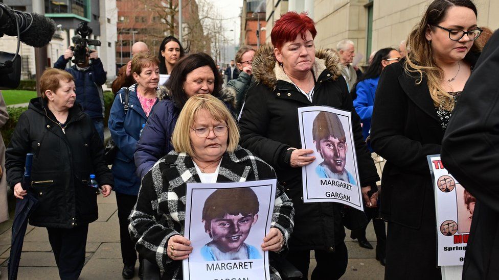 Springhill: Inquest into 1972 west Belfast shootings opens - BBC News