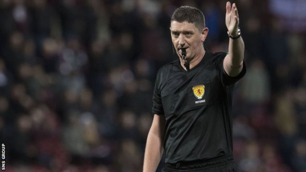 Referee Craig Thomson retires after 19 years as top official - BBC Sport