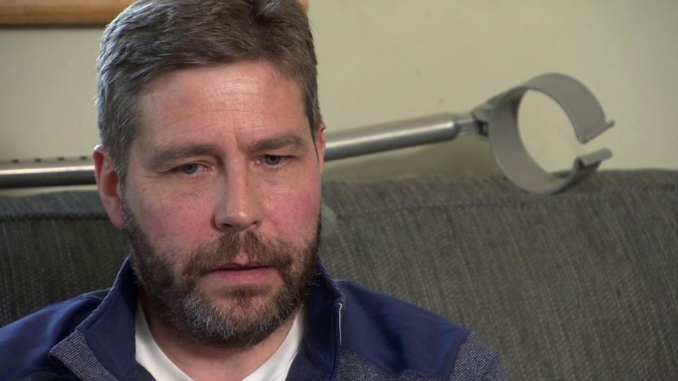 Kevin Lunney abduction: Suspect Cyril McGuinness dies - BBC News