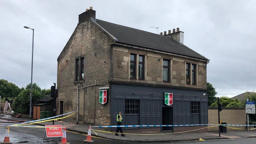 Fire crews battle blaze at Airdrie's Trattoria Guidi restaurant - BBC News