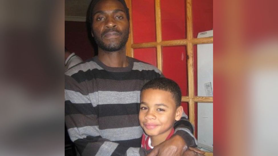 St Mellons: Garvey Gayle detained for his dad's manslaughter - BBC News