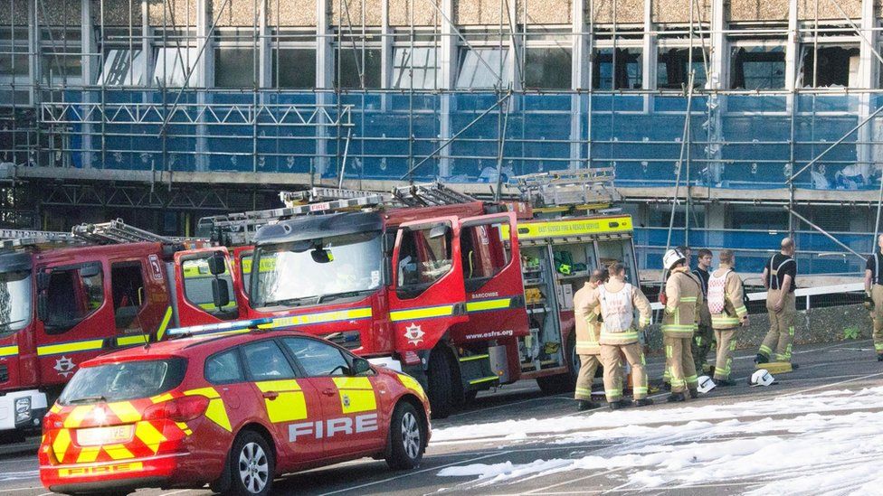 Lewes County Hall fire: Blaze at East Sussex council HQ - BBC News