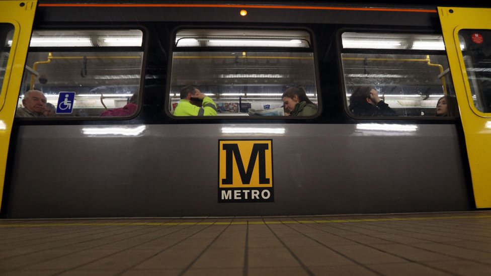 Tyne and Wear Metro closures to cause disruption until Easter - BBC News