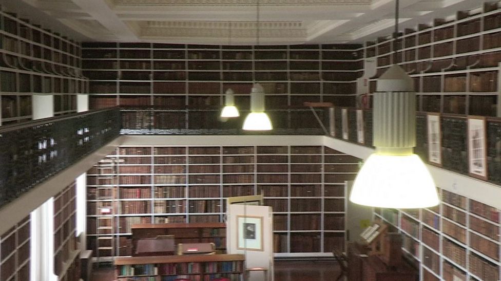 Death positive library opens in Omagh to encourage discussion - BBC News