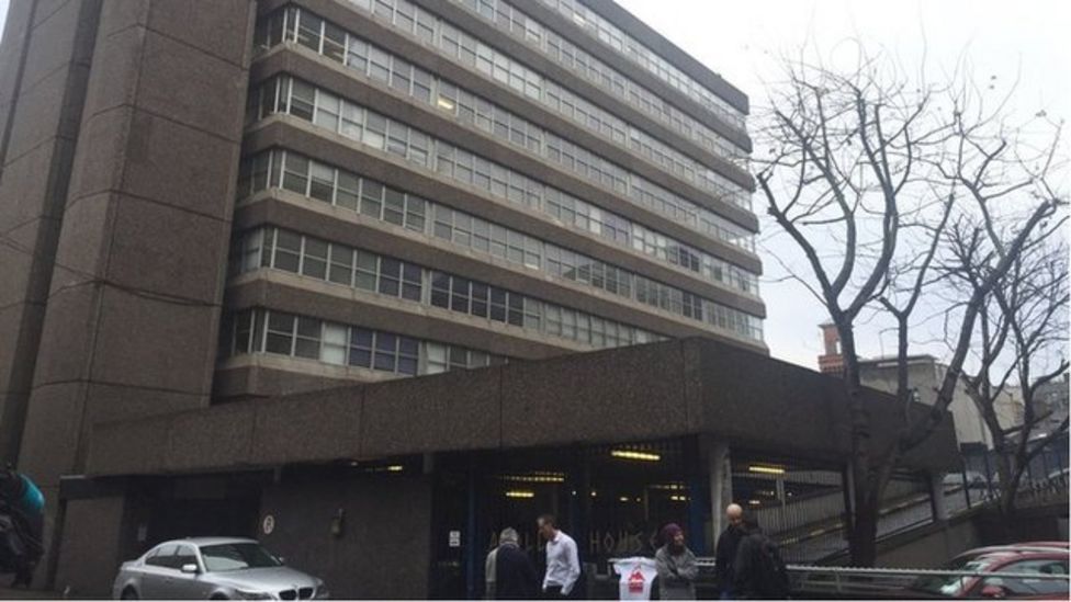 Apollo House: Irish stars join homeless shelter protest - BBC News