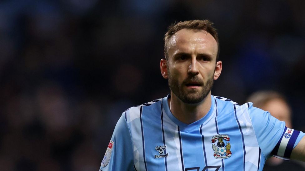 Liam Kelly: Departing Coventry captain praised as 'club legend' - BBC Sport