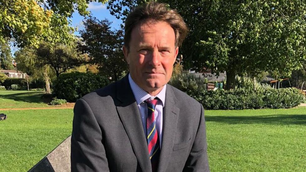 Melksham firm Avon Protection gets new MoD contract - BBC News