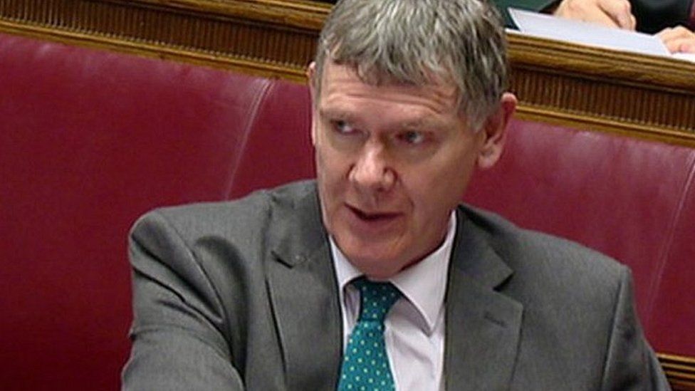 Brexit: London 'did not prioritise NI solutions' - BBC News