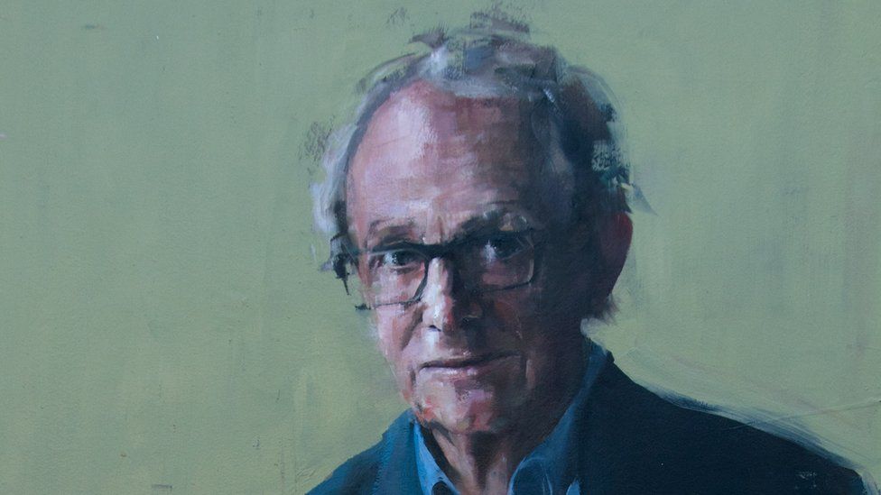 University of Oxford displays new diverse portraits - BBC News