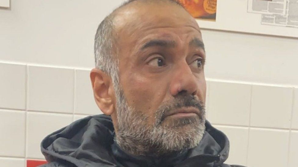 Leicester murder arrests after man found fatally injured in car - BBC News