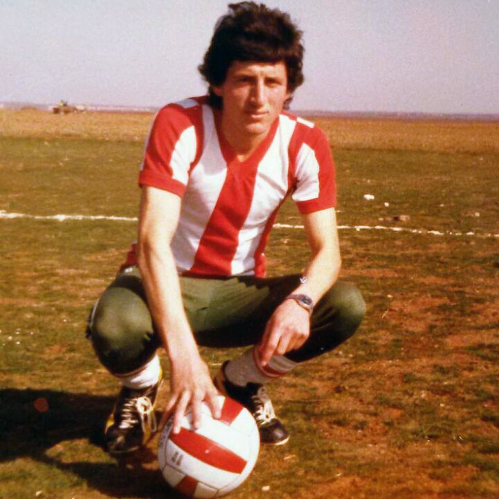 Seeking the football champions divided by war - BBC News