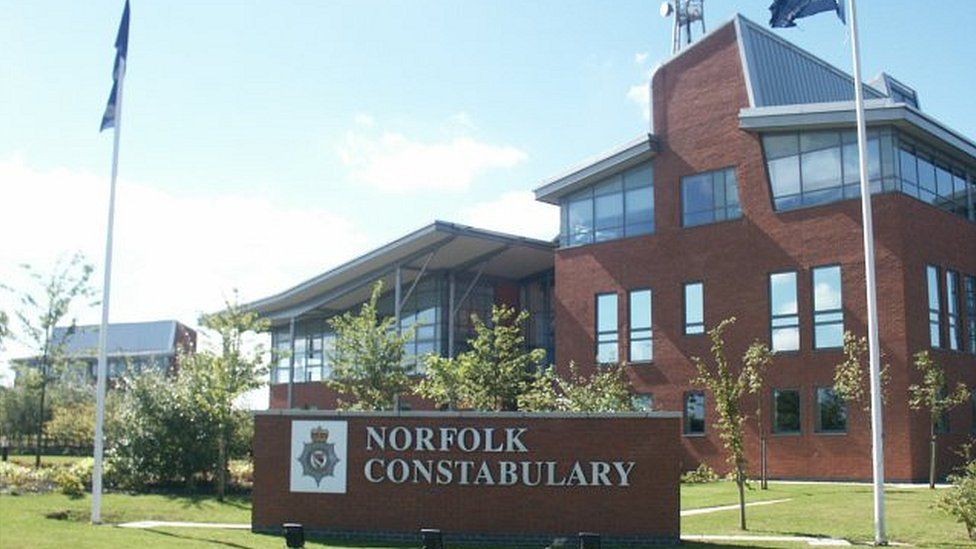 Norfolk police officer resigned over Twitter gross misconduct - BBC News