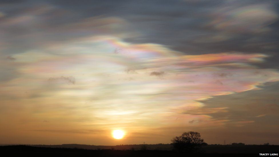 Your photos of nacreous clouds - BBC Weather