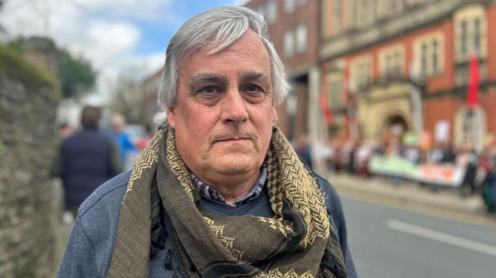 Manx demonstration calls for chief minister to back Gaza ceasefire ...