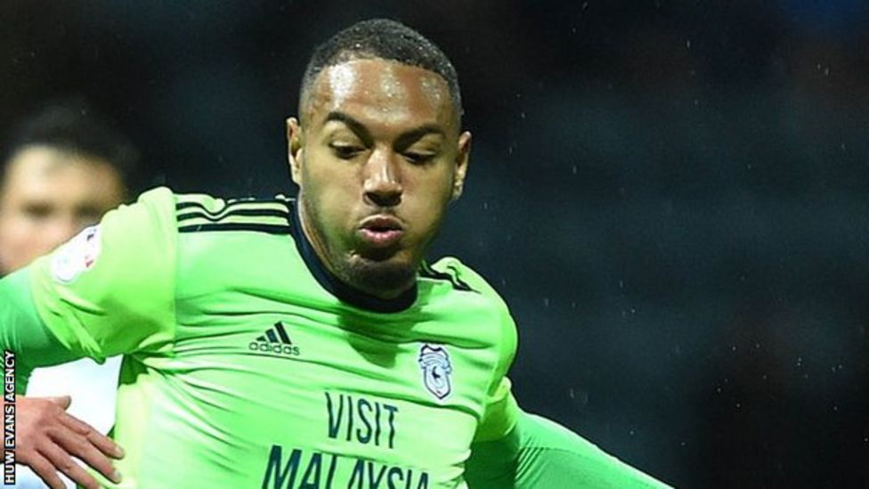 Kenneth Zohore: Cardiff boss Warnock keeps faith with striker - BBC Sport