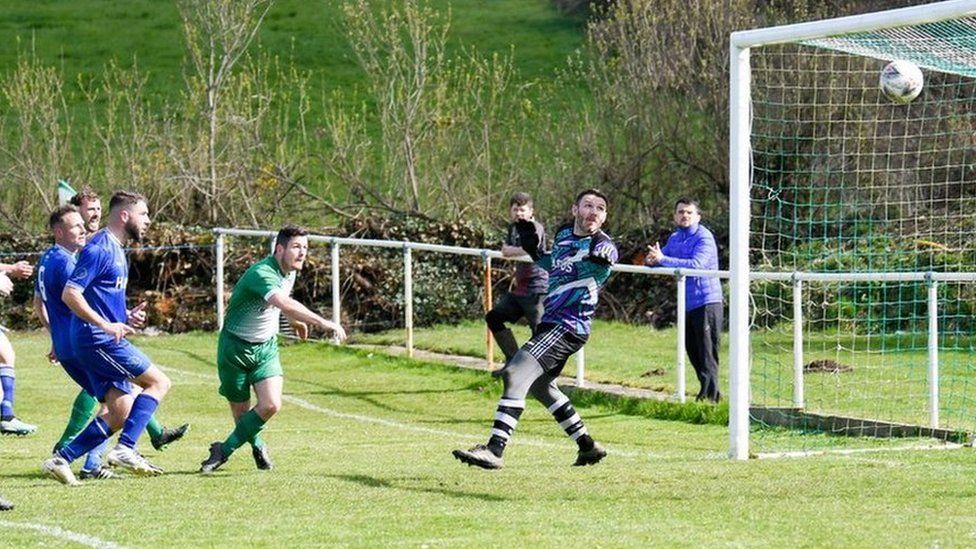 Cymru Football: 'Pêl-droed llawr gwlad wedi elwa' o lwyddiant ap - BBC ...