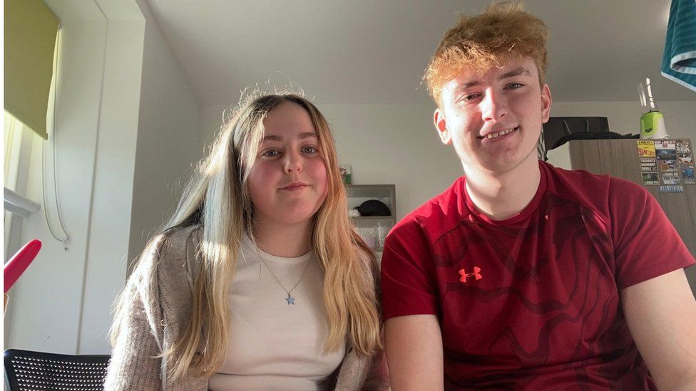 'Chwyldro' yn y brifysgol ers y pandemig - BBC Cymru Fyw