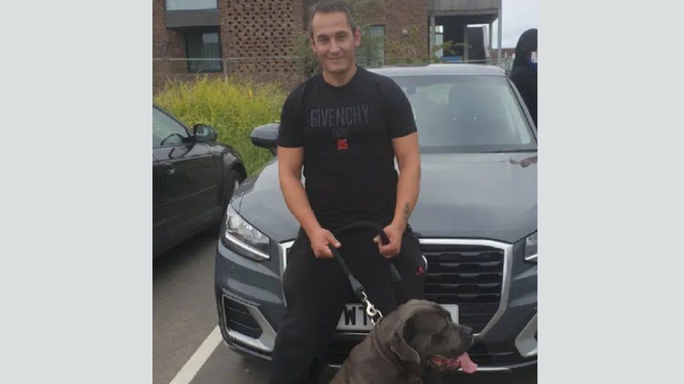 Bristol stabbings: Two more arrests after teens' deaths - BBC News