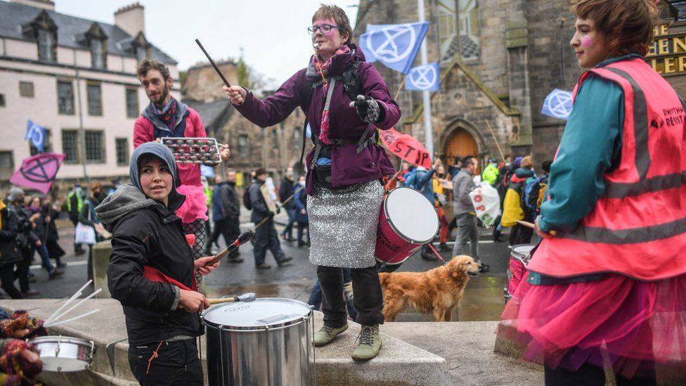 Climate march in Edinburgh on day one of COP26 - BBC News