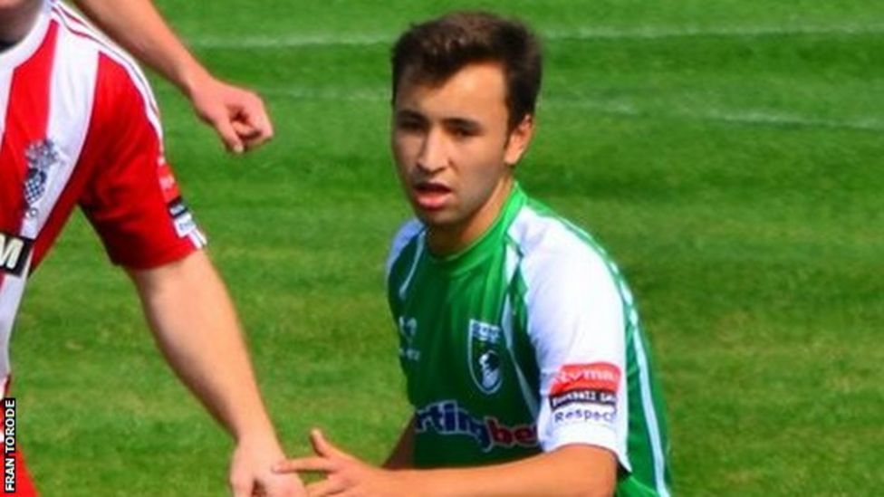 Seb Skillen: Guernsey FC midfielder determined to "step up" - BBC Sport