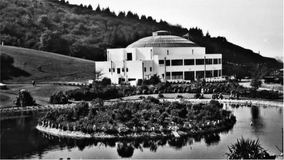 Floral Hall: £5m proposal to revive iconic venue - BBC News