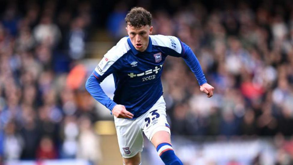 Ipswich: McKenna details Broadhead injury - BBC Sport