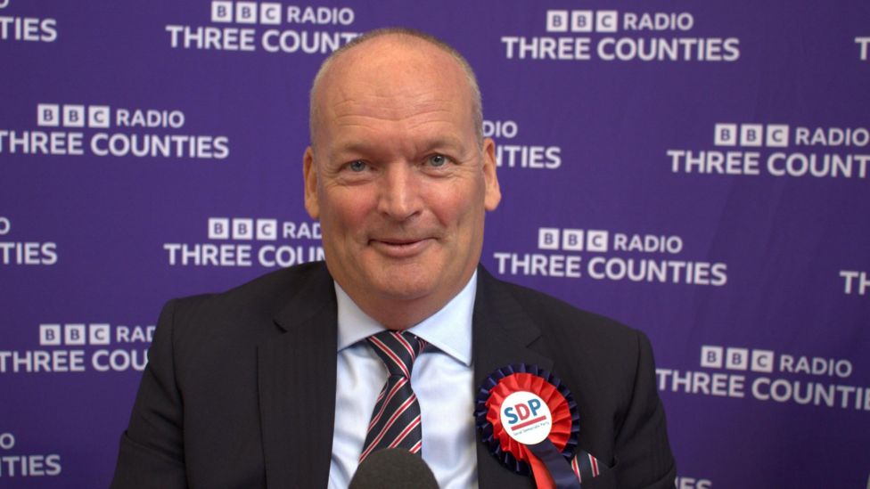 Seven takeaways from our Harpenden and Berkhamsted debate - BBC News
