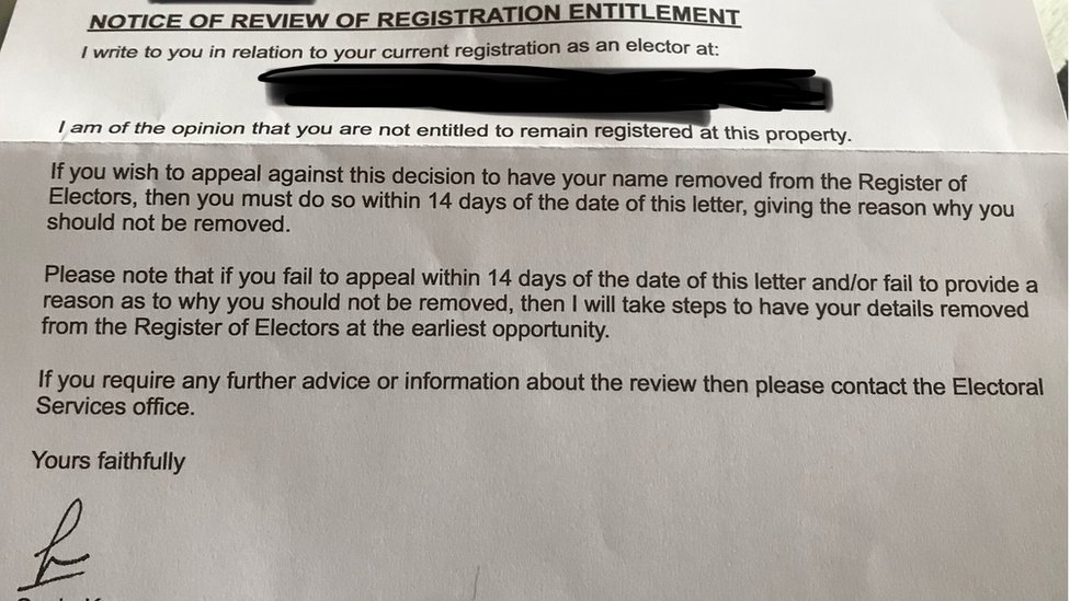 General election 2019: Swindon 'can't vote' letter criticised - BBC News