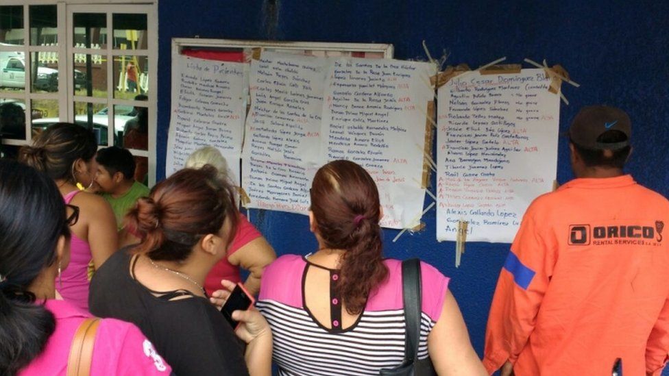 In pictures: Explosion at Pemex oil plant in Veracruz, Mexico - BBC News