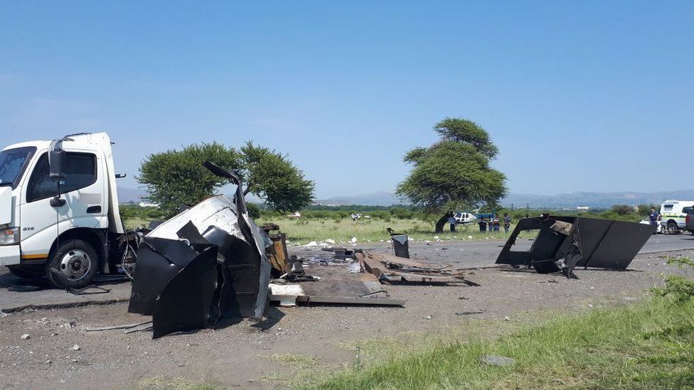 South Africa's cash-in-transit heists: A national emergency? - BBC News